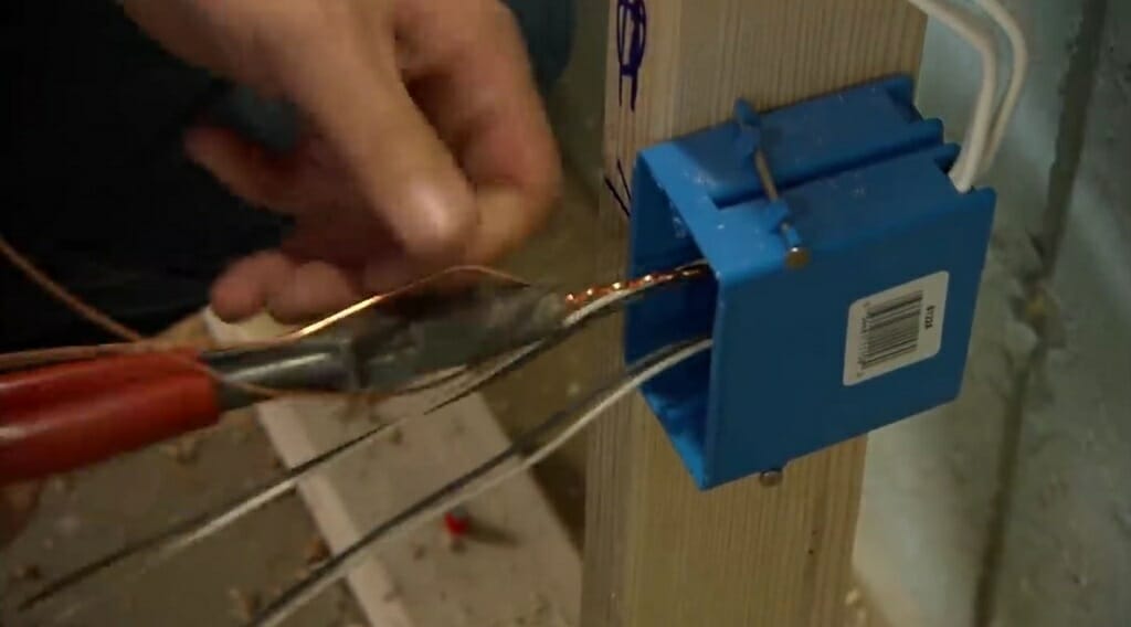 How to Run Electrical Wire in Unfinished Basement (Guide)