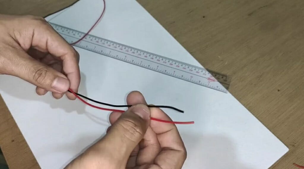 How to Cut Electrical Wire (Step By Step Guide with Photos)