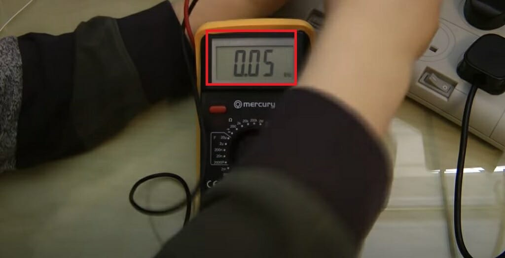 How To Test Audio Signal With Multimeter 2 Methods