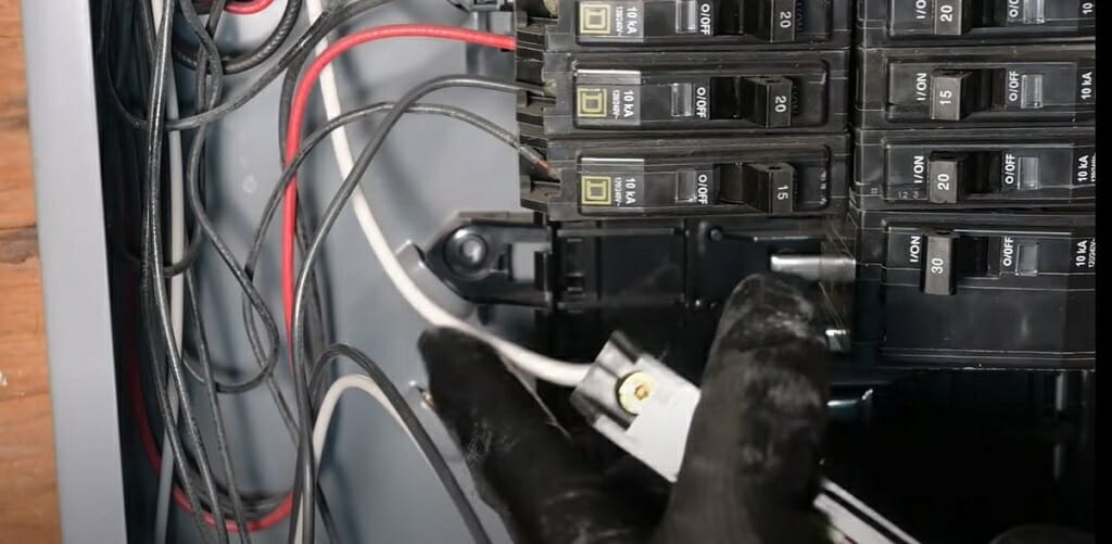 What Size Breaker for Mini Split AC? (3 Methods to Calculate)