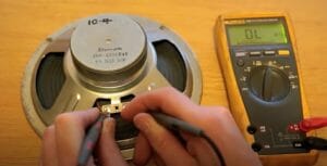How to Test Audio Signal with Multimeter? (2 Methods)