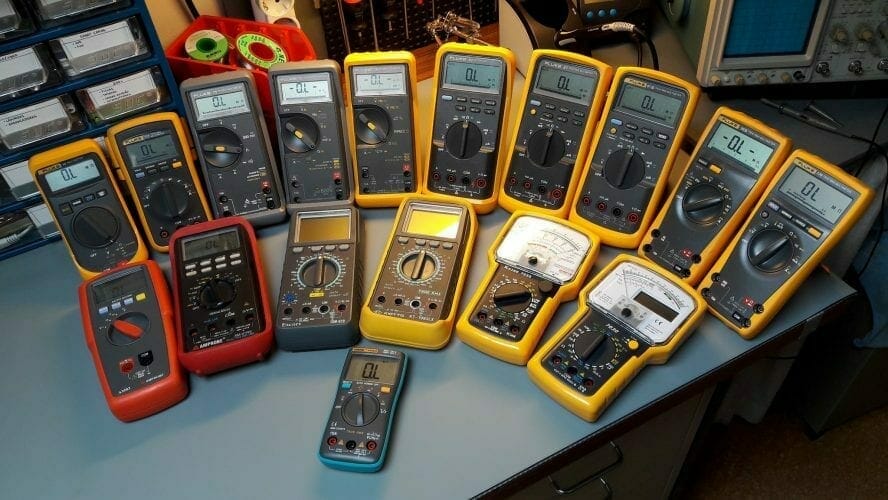 How to Test Battery with Multimeter (4 Step Guide)