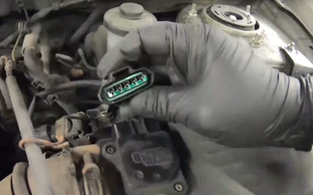 How to Test a 5 Wire MAF Sensor (4 Easy Steps)