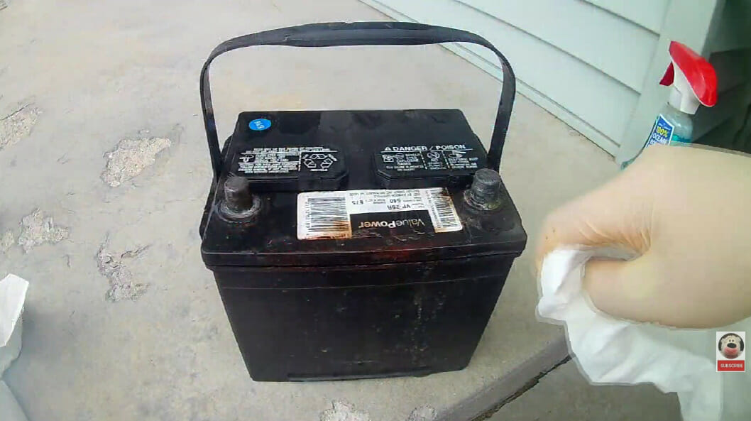 What Does Battery Acid Smell Like? (Identify and Stay Safe)