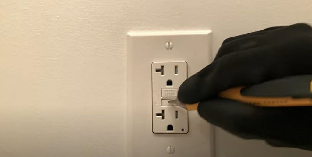 How Do You Know If a GFCI Outlet Is Bad?