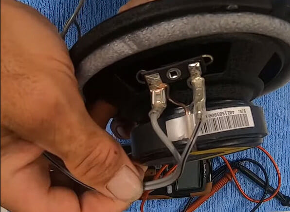 Which is Positive on Speaker Wire? (Colors and Signs)