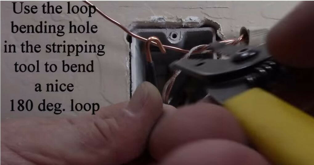 How to Wire Outlets in Series (Wiring Basics)