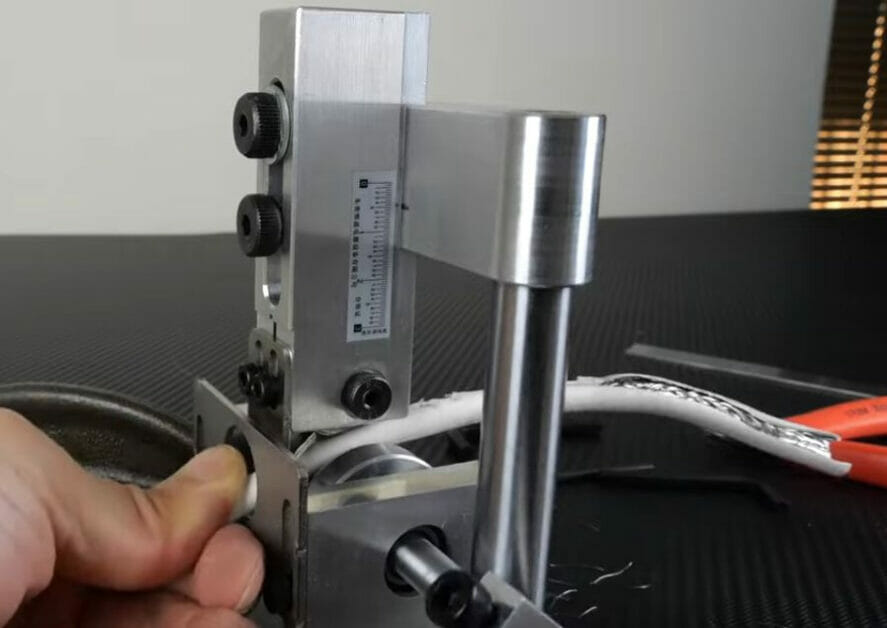How to Strip a Wire: DIY Easy Guide