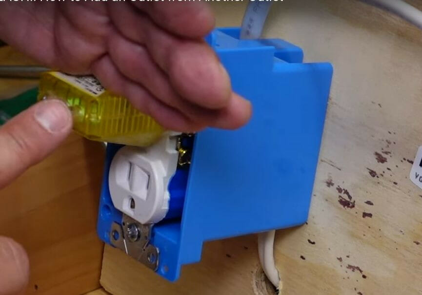 How to Wire an Outlet from Another Outlet (2 Methods & Steps)