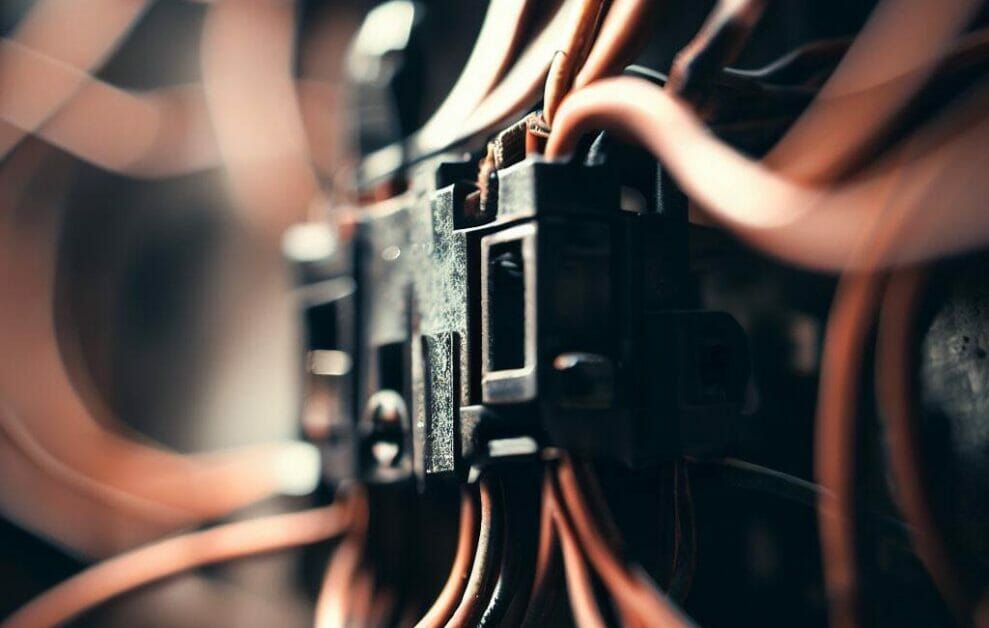 How to Wire a Relay (Circuit, Connection, Diagram)