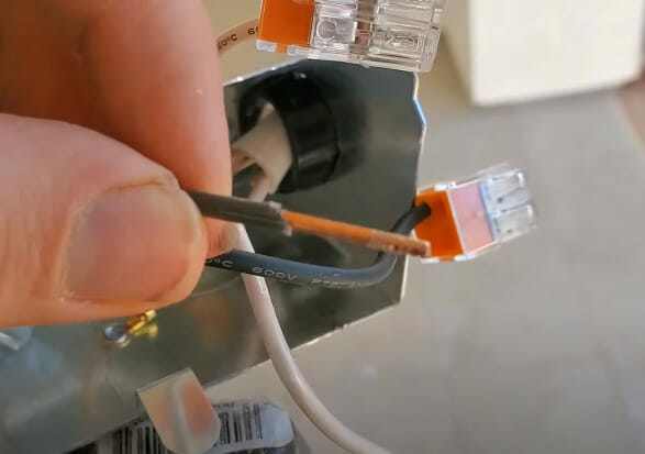 How to Remove Wire from Connector: (4 Essential Steps)