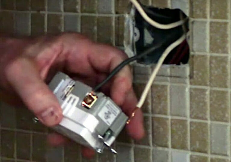 How to Wire an Outlet with 4 Wires (Reg & GFCI)