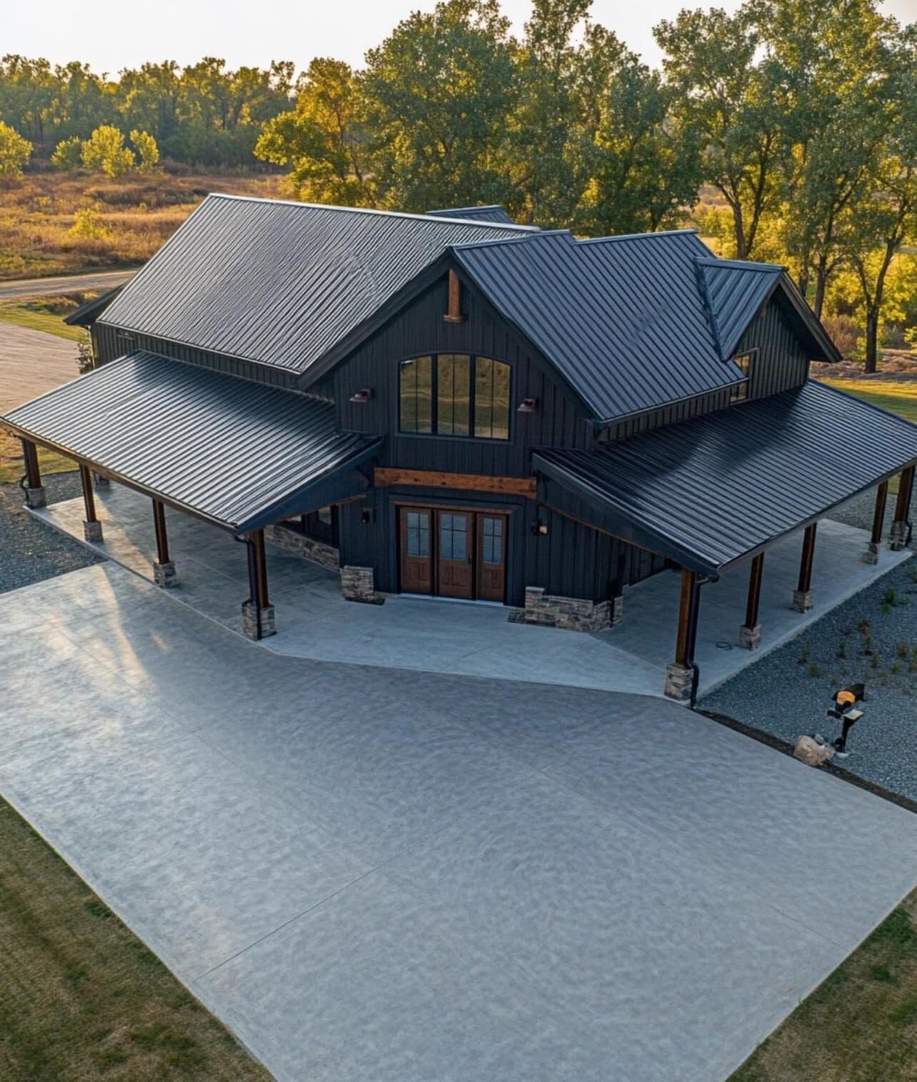 11 Modern Farmhouses You Can Build for Under 200K: Budget-Friendly ...