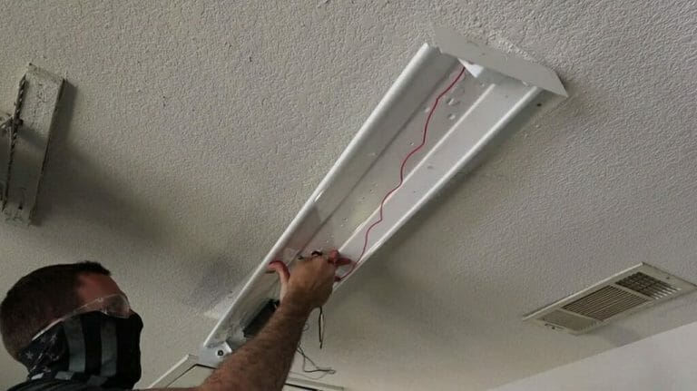 How to Tell Positive and Negative Wires on Light Fixture