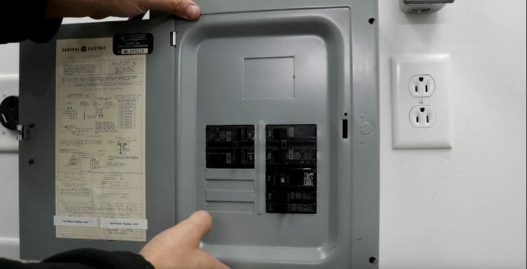 How to Remove a Breaker (7 Easy Steps)