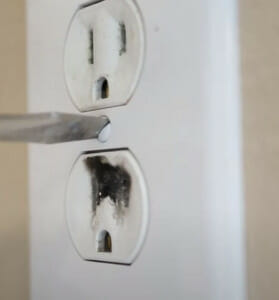 Can an Electrical Outlet Go Bad? (Guide)