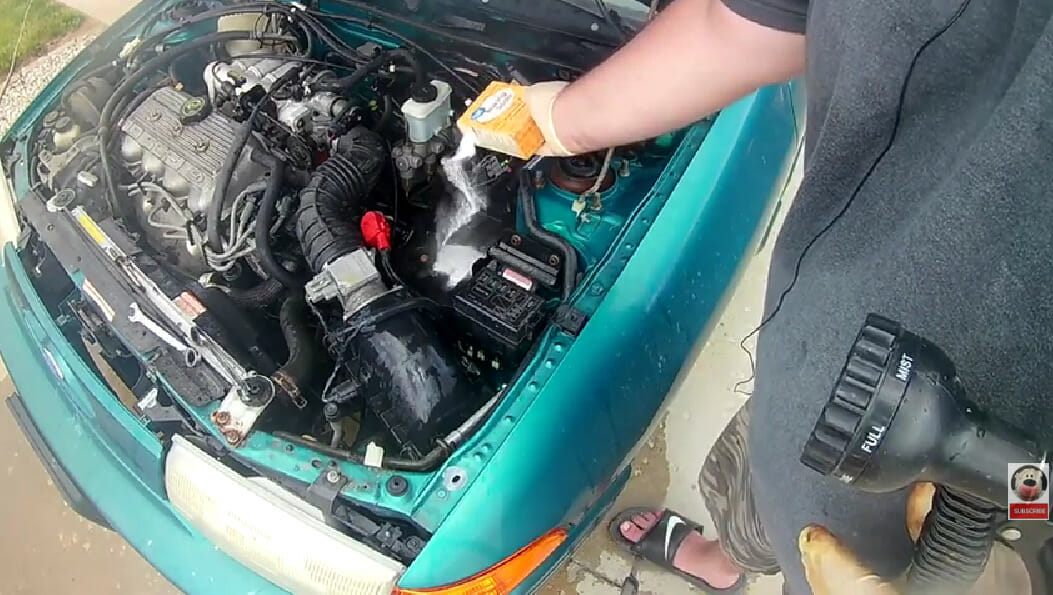 What Does Battery Acid Smell Like? (Identify and Stay Safe)