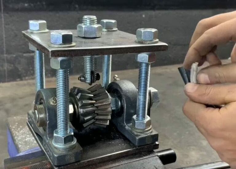 How to Make a Wire Stripper (18 Steps)