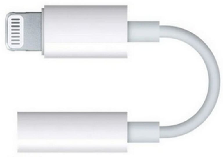 How to Connect Wired Headphones to an iPhone (3 Methods)